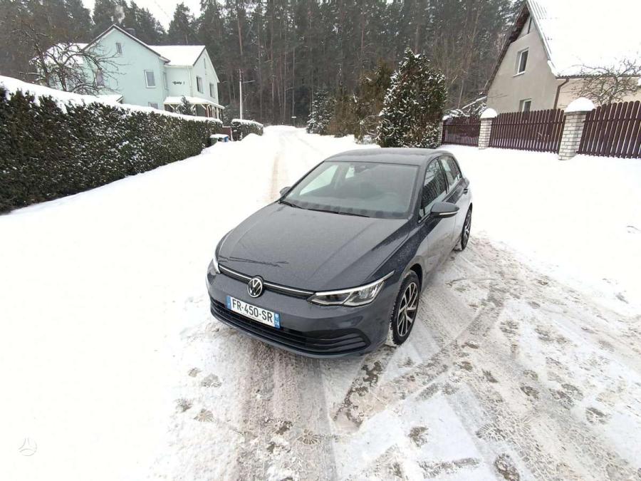 Pelēks Volkswagen Golf 2020 Prienai, ar dzinēja tilpumu 1.50 L un nobraukumu 69 tūkst. km par 13500 €, foto 3 vietnē AUTOMOTO.COM.LV
