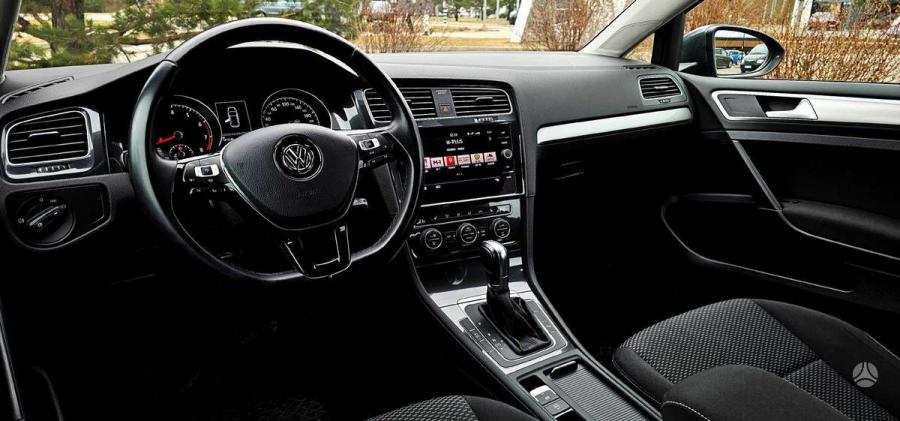 Pelēks Volkswagen Golf 2020 Viļņa, ar dzinēja tilpumu 1.50 L un nobraukumu 88 tūkst. km par 13990 €, foto 11 vietnē AUTOMOTO.COM.LV