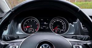 Pelēks Volkswagen Golf 2020 Viļņa, ar dzinēja tilpumu 1.50 L un nobraukumu 88 tūkst. km par 13990 €, foto 24 vietnē AUTOMOTO.COM.LV