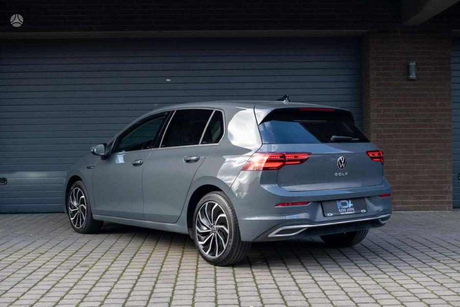 Pelēks Volkswagen Golf 2020 Marijampole, ar dzinēja tilpumu 1.97 L un nobraukumu 242 tūkst. km par 15950 €, foto 8 vietnē AUTOMOTO.COM.LV