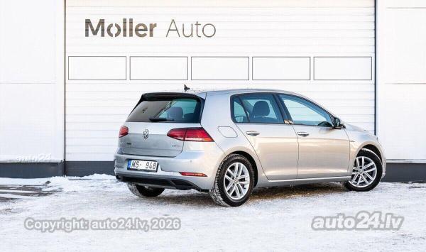 Grey Volkswagen Golf 2020 in Riga, with an engine capacity of 1.50 L and mileage of 104 thousand km for 12964 €, photo 4 on AUTOMOTO.COM.LV