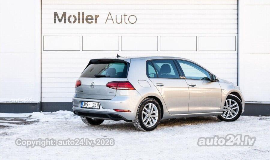 Grey Volkswagen Golf 2020 in Riga, with an engine capacity of 1.50 L and mileage of 104 thousand km for 12964 €, photo 4 on AUTOMOTO.COM.LV