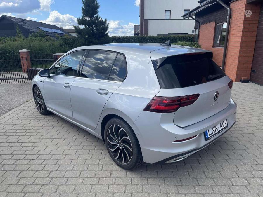 Grey Volkswagen Golf 2020 in Kaunas, with an engine capacity of 1.50 L and mileage of 106 thousand km for 17700 €, photo 4 on AUTOMOTO.COM.LV