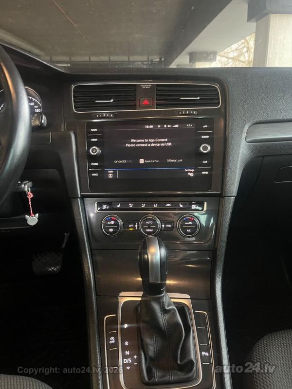 Pelēks Volkswagen Golf 2020 Tallina, ar dzinēja tilpumu 1.50 L un nobraukumu 88 tūkst. km par 15100 €, foto 11 vietnē AUTOMOTO.COM.LV