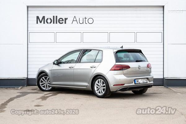 Grey Volkswagen Golf 2020 in Riga, with an engine capacity of 1.50 L and mileage of 143 thousand km for 13220 €, photo 4 on AUTOMOTO.COM.LV