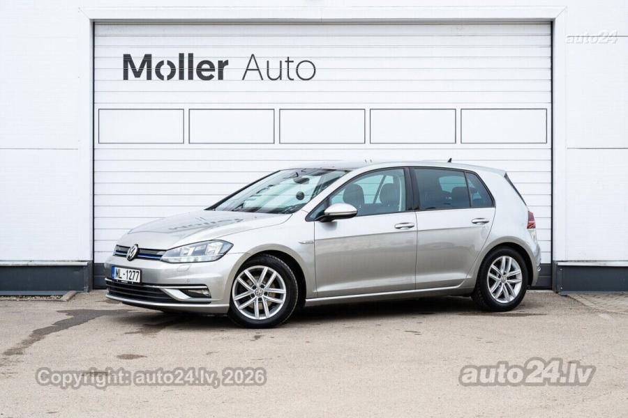 Grey Volkswagen Golf 2020 in Riga, with an engine capacity of 1.50 L and mileage of 125 thousand km for 13220 €, photo 1 on AUTOMOTO.COM.LV