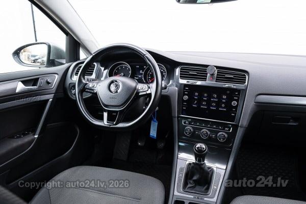 Grey Volkswagen Golf 2020 in Riga, with an engine capacity of 1.50 L and mileage of 125 thousand km for 13220 €, photo 9 on AUTOMOTO.COM.LV