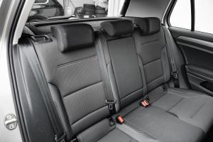 Pelēks Volkswagen Golf 2020 Rīga, ar dzinēja tilpumu 1.50 L un nobraukumu 116 tūkst. km par 13100 €, foto 8 vietnē AUTOMOTO.COM.LV