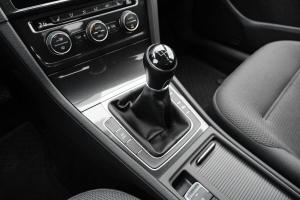 Pelēks Volkswagen Golf 2020 Rīga, ar dzinēja tilpumu 1.50 L un nobraukumu 116 tūkst. km par 13100 €, foto 12 vietnē AUTOMOTO.COM.LV