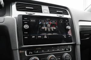 Pelēks Volkswagen Golf 2020 Rīga, ar dzinēja tilpumu 1.50 L un nobraukumu 116 tūkst. km par 13100 €, foto 19 vietnē AUTOMOTO.COM.LV