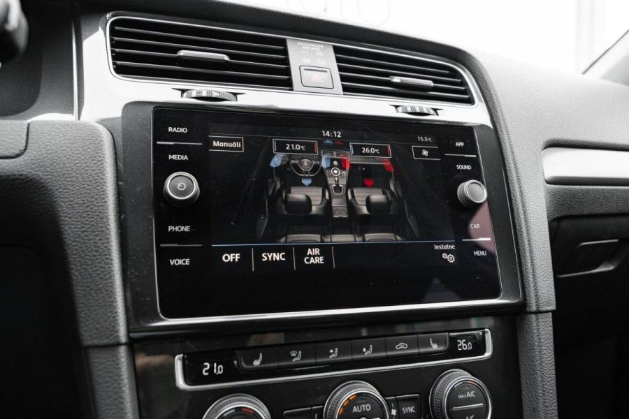 Pelēks Volkswagen Golf 2020 Rīga, ar dzinēja tilpumu 1.50 L un nobraukumu 116 tūkst. km par 13100 €, foto 19 vietnē AUTOMOTO.COM.LV