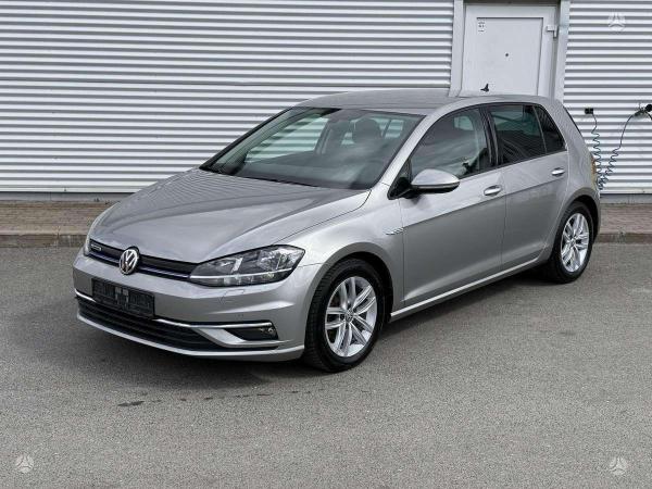 Pelēks Volkswagen Golf 2020 Viļņa, ar dzinēja tilpumu 1.50 L un nobraukumu 133 tūkst. km par 11950 €, foto 1 vietnē AUTOMOTO.COM.LV