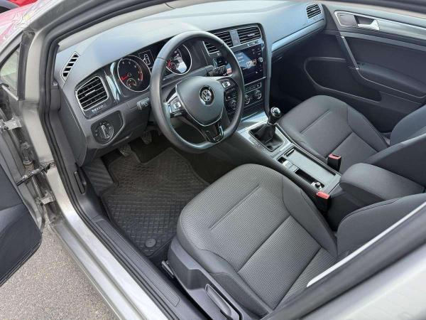 Pelēks Volkswagen Golf 2020 Viļņa, ar dzinēja tilpumu 1.50 L un nobraukumu 133 tūkst. km par 11950 €, foto 8 vietnē AUTOMOTO.COM.LV