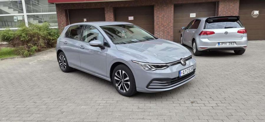 Pelēks Volkswagen Golf 2020 Viļņa, ar dzinēja tilpumu 1.50 L un nobraukumu 45 tūkst. km par 15500 €, foto 3 vietnē AUTOMOTO.COM.LV