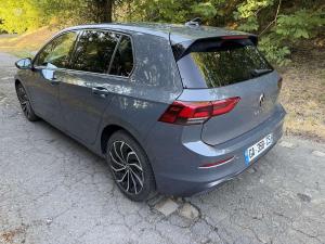 Grey Volkswagen Golf 2020 in Taurage, with an engine capacity of 1.97 L and mileage of 200 thousand km for 15100 €, photo 7 on AUTOMOTO.COM.LV