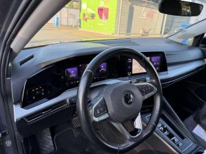 Grey Volkswagen Golf 2020 in Taurage, with an engine capacity of 1.97 L and mileage of 200 thousand km for 15100 €, photo 10 on AUTOMOTO.COM.LV
