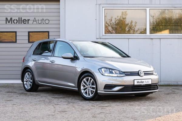 Volkswagen Golf 2020 in Jelgava on AUTOMOTO.COM.LV Grey Volkswagen Golf 2020 in Jelgava, with an engine capacity of 1.50 L and mileage of 81 thousand km for 12900 €, photo 3 on AUTOMOTO.COM.LV