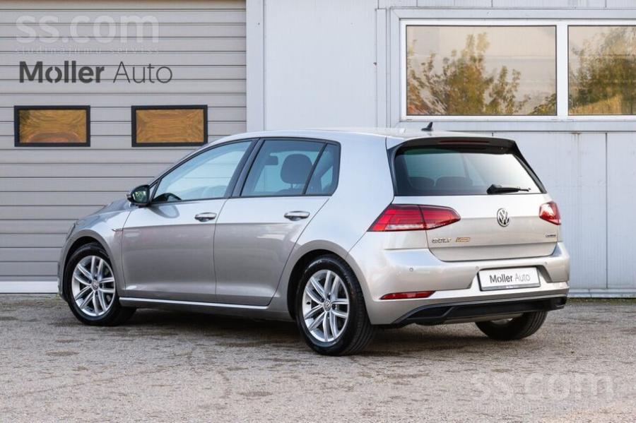 Grey Volkswagen Golf 2020 in Jelgava, with an engine capacity of 1.50 L and mileage of 81 thousand km for 12900 €, photo 5 on AUTOMOTO.COM.LV
