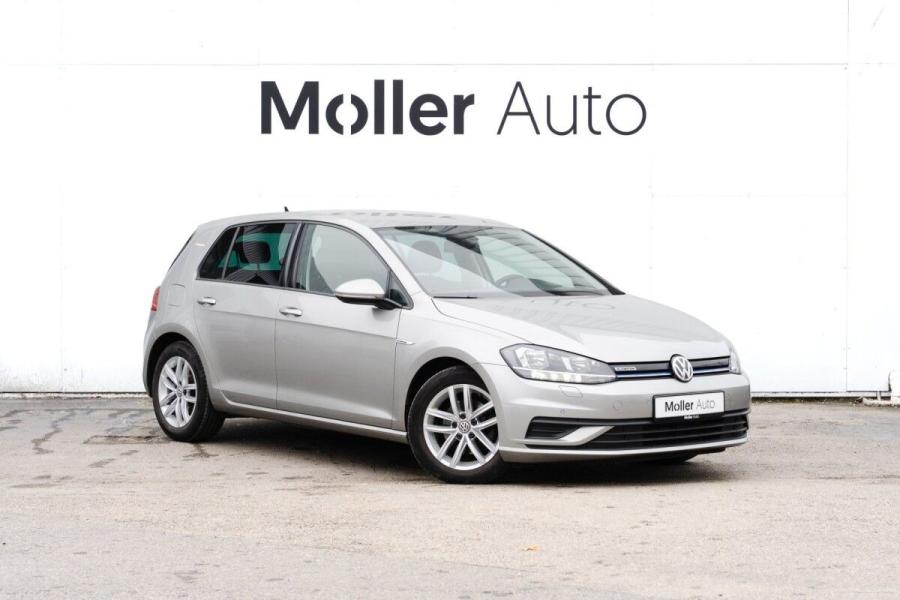Grey Volkswagen Golf 2020 in Riga, with an engine capacity of 1.50 L and mileage of 112 thousand km for 13550 €, photo 3 on AUTOMOTO.COM.LV