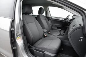 Grey Volkswagen Golf 2020 in Riga, with an engine capacity of 1.50 L and mileage of 112 thousand km for 13550 €, photo 7 on AUTOMOTO.COM.LV