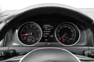Grey Volkswagen Golf 2020 in Riga, with an engine capacity of 1.50 L and mileage of 112 thousand km for 13550 €, photo 10 on AUTOMOTO.COM.LV