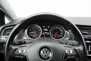 Grey Volkswagen Golf 2020 in Riga, with an engine capacity of 1.50 L and mileage of 112 thousand km for 13550 €, photo 11 on AUTOMOTO.COM.LV