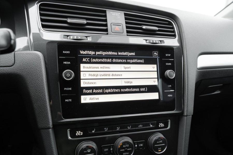 Grey Volkswagen Golf 2020 in Riga, with an engine capacity of 1.50 L and mileage of 112 thousand km for 13550 €, photo 15 on AUTOMOTO.COM.LV