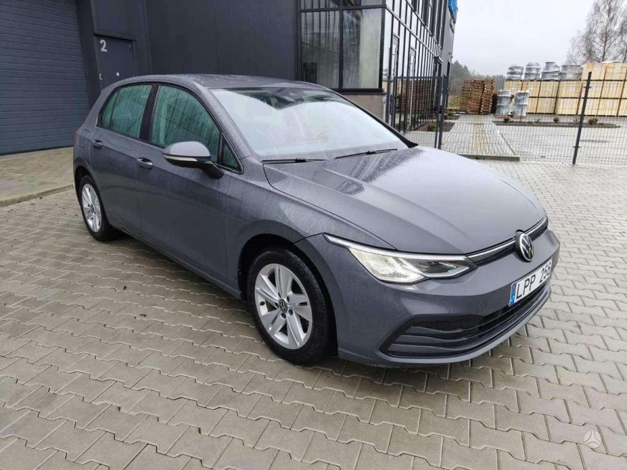 Pelēks Volkswagen Golf 2021 Viļņa, ar dzinēja tilpumu 1.00 L un nobraukumu 151 tūkst. km par 12699 €, foto 2 vietnē AUTOMOTO.COM.LV