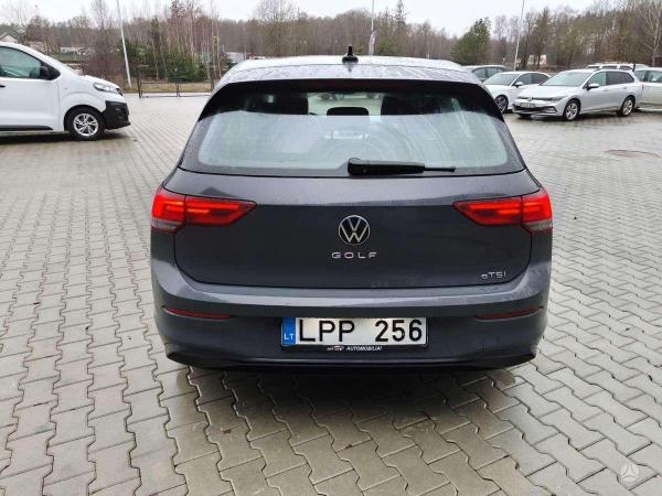 Grey Volkswagen Golf 2021 in Vilnius, with an engine capacity of 1.00 L and mileage of 151 thousand km for 12699 €, photo 9 on AUTOMOTO.COM.LV