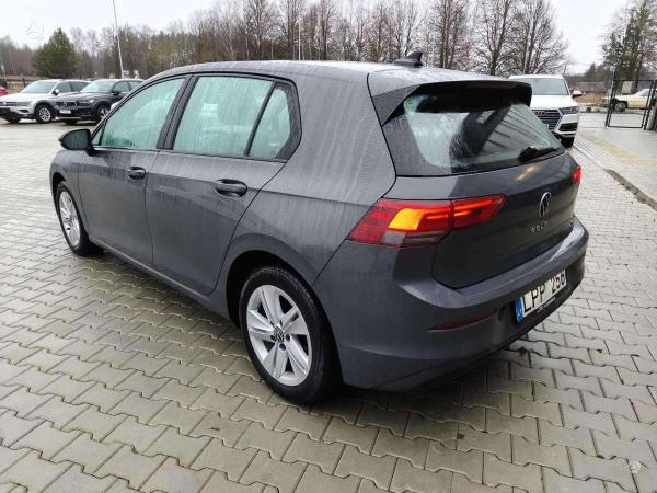 Grey Volkswagen Golf 2021 in Vilnius, with an engine capacity of 1.00 L and mileage of 151 thousand km for 12699 €, photo 10 on AUTOMOTO.COM.LV