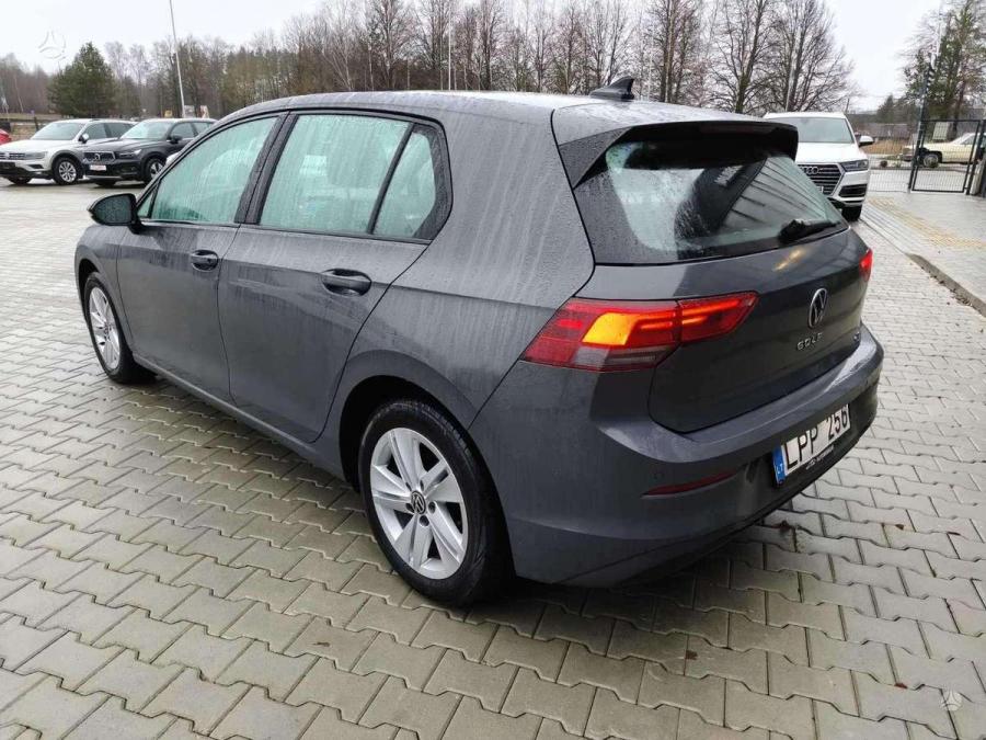 Pelēks Volkswagen Golf 2021 Viļņa, ar dzinēja tilpumu 1.00 L un nobraukumu 151 tūkst. km par 12699 €, foto 10 vietnē AUTOMOTO.COM.LV