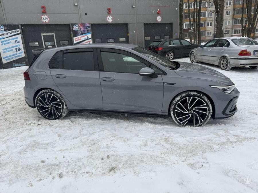 Grey Volkswagen Golf 2021 in Kaunas, with an engine capacity of 1.00 L and mileage of 116 thousand km for 15500 €, photo 5 on AUTOMOTO.COM.LV