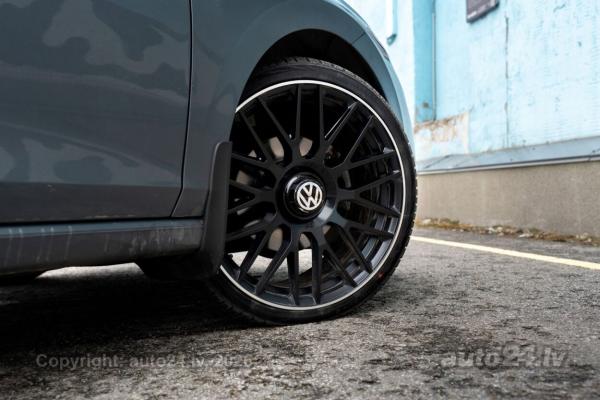 Pelēks Volkswagen Golf 2021 Tallina, ar dzinēja tilpumu 1.50 L un nobraukumu 160 tūkst. km par 17500 €, foto 7 vietnē AUTOMOTO.COM.LV