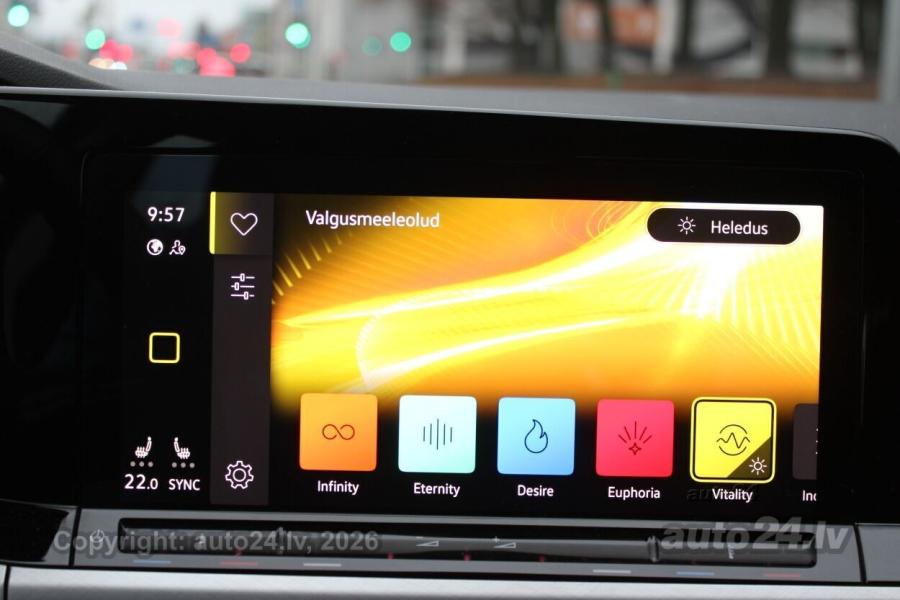 Pelēks Volkswagen Golf 2021 Tallina, ar dzinēja tilpumu 1.00 L un nobraukumu 79 tūkst. km par 18200 €, foto 10 vietnē AUTOMOTO.COM.LV
