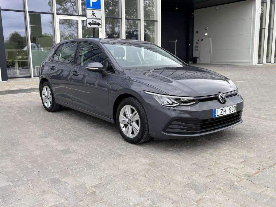 Grey Volkswagen Golf 2021 in Vilnius, with an engine capacity of 1.00 L and mileage of 93 thousand km for 15900 €, photo 8 on AUTOMOTO.COM.LV
