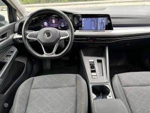 Grey Volkswagen Golf 2021 in Vilnius, with an engine capacity of 1.00 L and mileage of 93 thousand km for 15900 €, photo 11 on AUTOMOTO.COM.LV