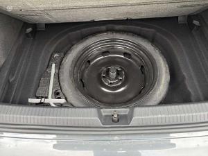 Grey Volkswagen Golf 2021 in Vilnius, with an engine capacity of 1.00 L and mileage of 93 thousand km for 15900 €, photo 20 on AUTOMOTO.COM.LV