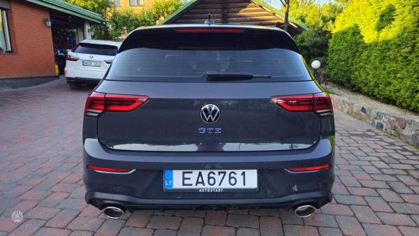 Grey Volkswagen Golf 2021 in Kaunas, with an engine capacity of 1.40 L and mileage of 86 thousand km for 20500 €, photo 8 on AUTOMOTO.COM.LV