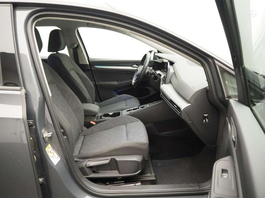Pelēks Volkswagen Golf 2021 Viļņa, ar dzinēja tilpumu 1.00 L un nobraukumu 142 tūkst. km par 16000 €, foto 12 vietnē AUTOMOTO.COM.LV