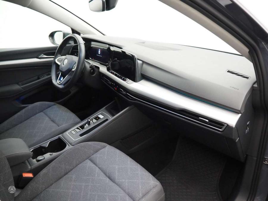 Pelēks Volkswagen Golf 2021 Viļņa, ar dzinēja tilpumu 1.00 L un nobraukumu 142 tūkst. km par 16000 €, foto 13 vietnē AUTOMOTO.COM.LV