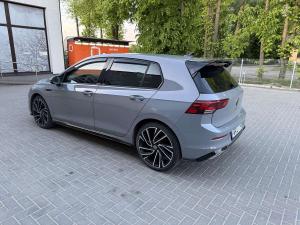 Grey Volkswagen Golf 2021 in Kaunas, with an engine capacity of 1.00 L and mileage of 119 thousand km for 13900 €, photo 3 on AUTOMOTO.COM.LV