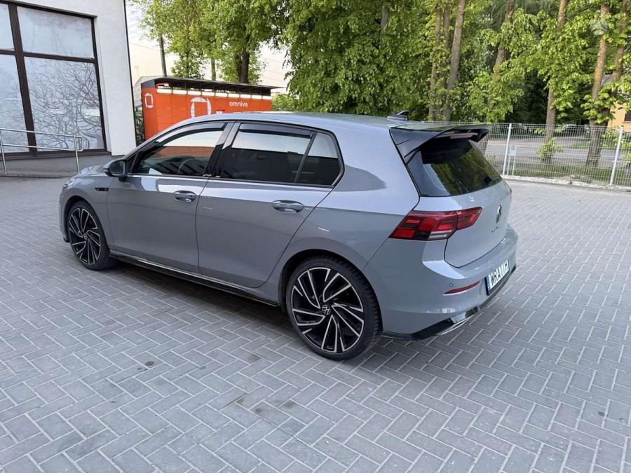 Grey Volkswagen Golf 2021 in Kaunas, with an engine capacity of 1.00 L and mileage of 119 thousand km for 13900 €, photo 3 on AUTOMOTO.COM.LV
