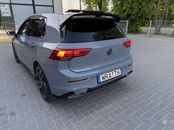 Grey Volkswagen Golf 2021 in Kaunas, with an engine capacity of 1.00 L and mileage of 119 thousand km for 13900 €, photo 4 on AUTOMOTO.COM.LV