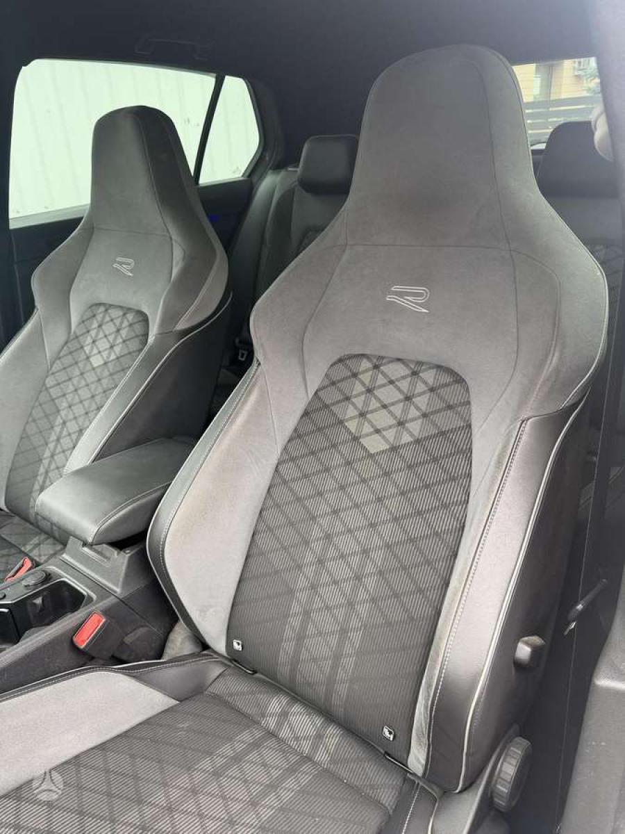 Grey Volkswagen Golf 2021 in Kaunas, with an engine capacity of 1.00 L and mileage of 119 thousand km for 13900 €, photo 11 on AUTOMOTO.COM.LV