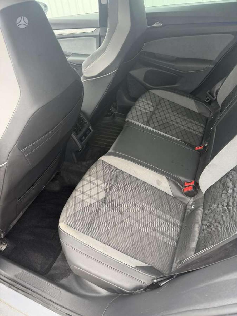 Grey Volkswagen Golf 2021 in Kaunas, with an engine capacity of 1.00 L and mileage of 119 thousand km for 13900 €, photo 12 on AUTOMOTO.COM.LV
