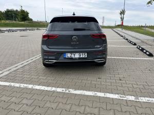 Grey Volkswagen Golf 2021 in Kaunas, with an engine capacity of 1.50 L and mileage of 154 thousand km for 17500 €, photo 5 on AUTOMOTO.COM.LV