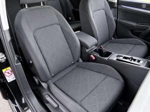 Pelēks Volkswagen Golf 2021 Viļņa, ar dzinēja tilpumu 1.00 L un nobraukumu 133 tūkst. km par 14940 €, foto 14 vietnē AUTOMOTO.COM.LV