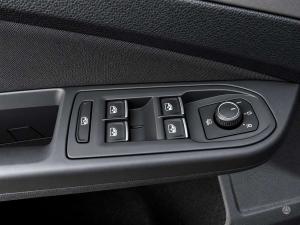 Pelēks Volkswagen Golf 2021 Viļņa, ar dzinēja tilpumu 1.00 L un nobraukumu 133 tūkst. km par 14940 €, foto 26 vietnē AUTOMOTO.COM.LV