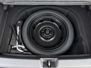 Pelēks Volkswagen Golf 2021 Viļņa, ar dzinēja tilpumu 1.00 L un nobraukumu 133 tūkst. km par 14940 €, foto 27 vietnē AUTOMOTO.COM.LV