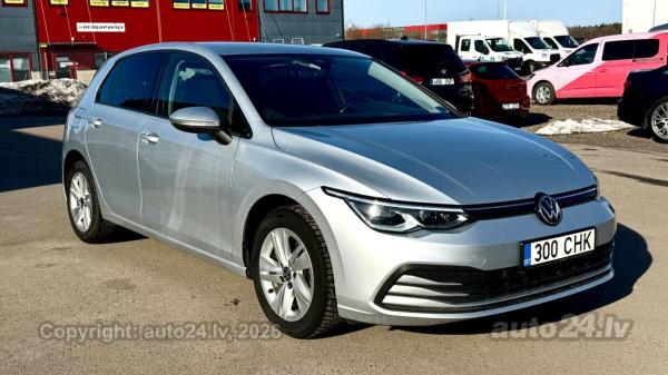 Pelēks Volkswagen Golf 2022 Tallina, ar dzinēja tilpumu 1.50 L un nobraukumu 132 tūkst. km par 20500 €, foto 4 vietnē AUTOMOTO.COM.LV